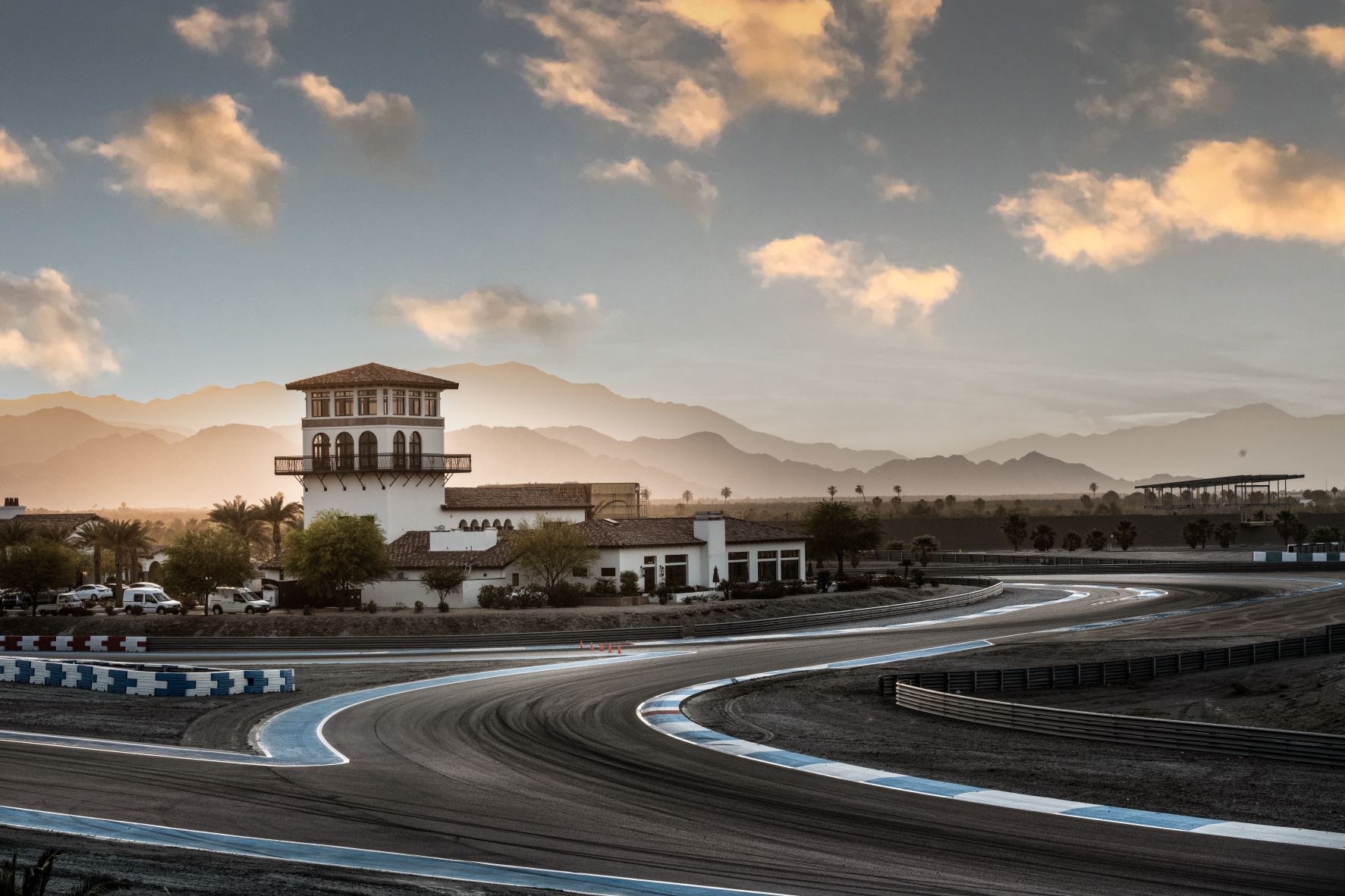 Thermal Club Racetrack Hosts IndyCar’s First Open Test of 2023 - Desert ...